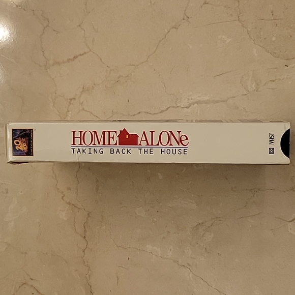 20th Century Studios | Media | 2th Century Fox Home Alone Taking Back ...